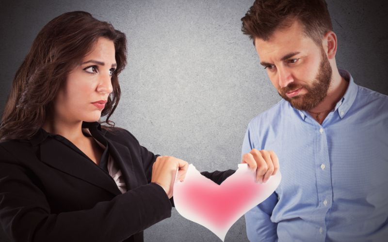 Les là gì? Có mấy loại? Les có phải bệnh không? Đặc điểm của Lesbian ...