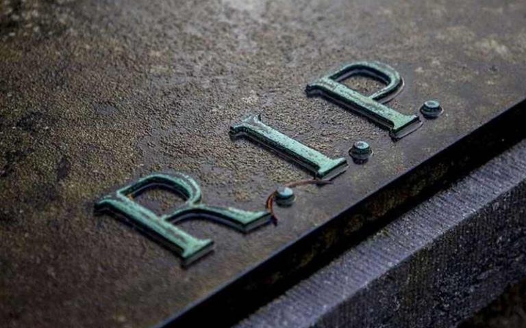 RIP là gì? Nguồn gốc, ý nghĩa và những lưu ý khi dùng RIP – DINHNGHIA ...